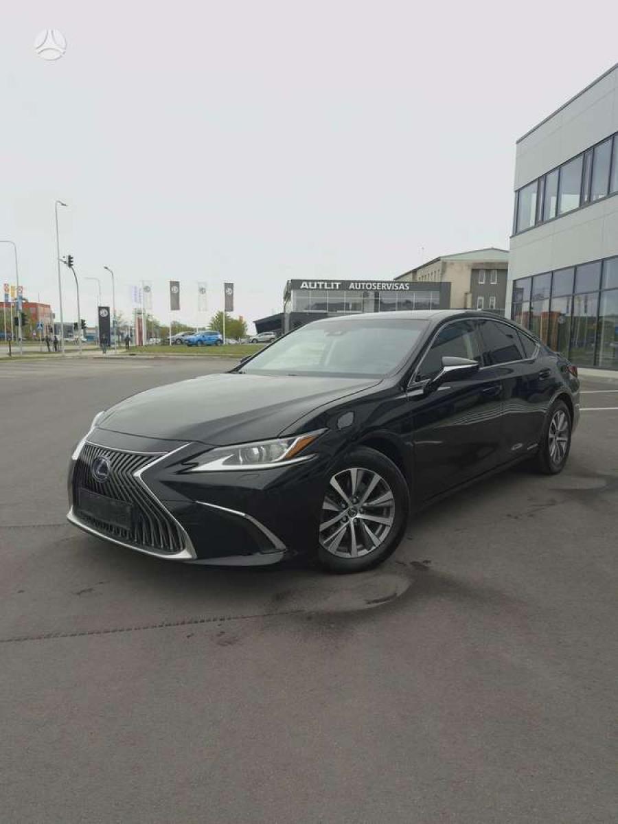 Melns Lexus ES 300 H 2020 Šauļi, ar dzinēja tilpumu 2.49 L un nobraukumu 242 tūkst. km par 19399 €, foto 3 vietnē AUTOMOTO.COM.LV