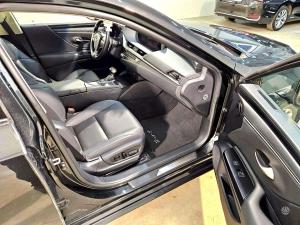 Melns Lexus ES 300 H 2021 Marijampole, ar dzinēja tilpumu 2.49 L un nobraukumu 274 tūkst. km par 19500 €, foto 24 vietnē AUTOMOTO.COM.LV