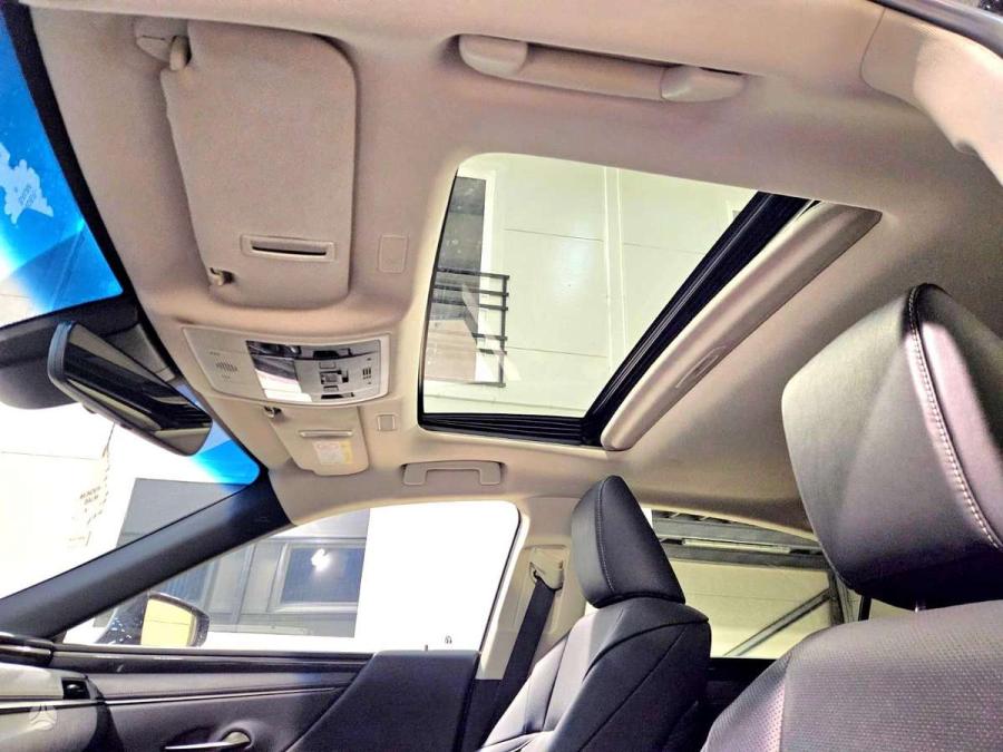 Melns Lexus ES 300 H 2021 Marijampole, ar dzinēja tilpumu 2.49 L un nobraukumu 274 tūkst. km par 19500 €, foto 30 vietnē AUTOMOTO.COM.LV