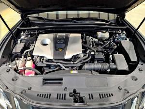 Melns Lexus ES 300 H 2021 Marijampole, ar dzinēja tilpumu 2.49 L un nobraukumu 274 tūkst. km par 19500 €, foto 33 vietnē AUTOMOTO.COM.LV