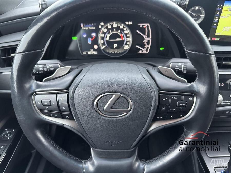 Melns Lexus ES 300 H 2022 Avižieniai, ar dzinēja tilpumu 2.50 L un nobraukumu 167 tūkst. km par 29950 €, foto 12 vietnē AUTOMOTO.COM.LV