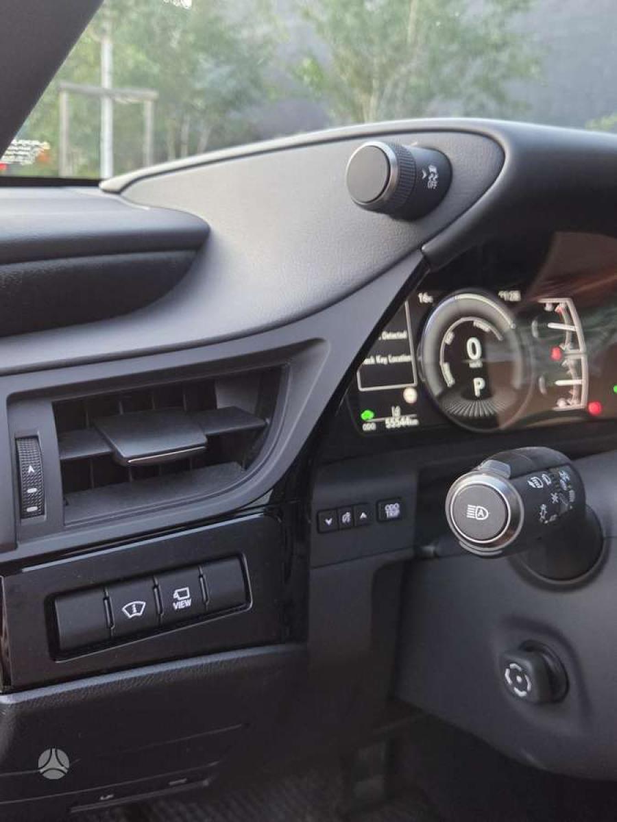 Melns Lexus ES 300 H 2022 Rīga, ar dzinēja tilpumu 2.50 L un nobraukumu 56 tūkst. km par 36900 €, foto 11 vietnē AUTOMOTO.COM.LV