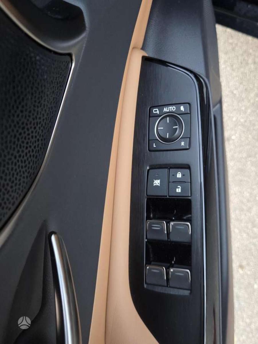 Melns Lexus ES 300 H 2022 Rīga, ar dzinēja tilpumu 2.50 L un nobraukumu 56 tūkst. km par 36900 €, foto 12 vietnē AUTOMOTO.COM.LV