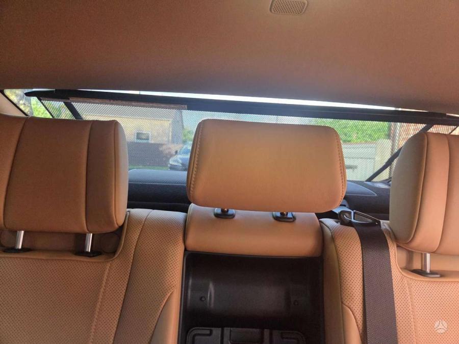 Melns Lexus ES 300 H 2022 Rīga, ar dzinēja tilpumu 2.50 L un nobraukumu 56 tūkst. km par 36900 €, foto 23 vietnē AUTOMOTO.COM.LV