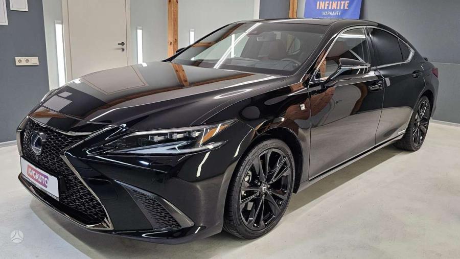 Black Lexus ES 300 H 2022 in Tallinn, with an engine capacity of 2.49 L and mileage of 42 thousand km for 41995 €, photo 3 on AUTOMOTO.COM.LV
