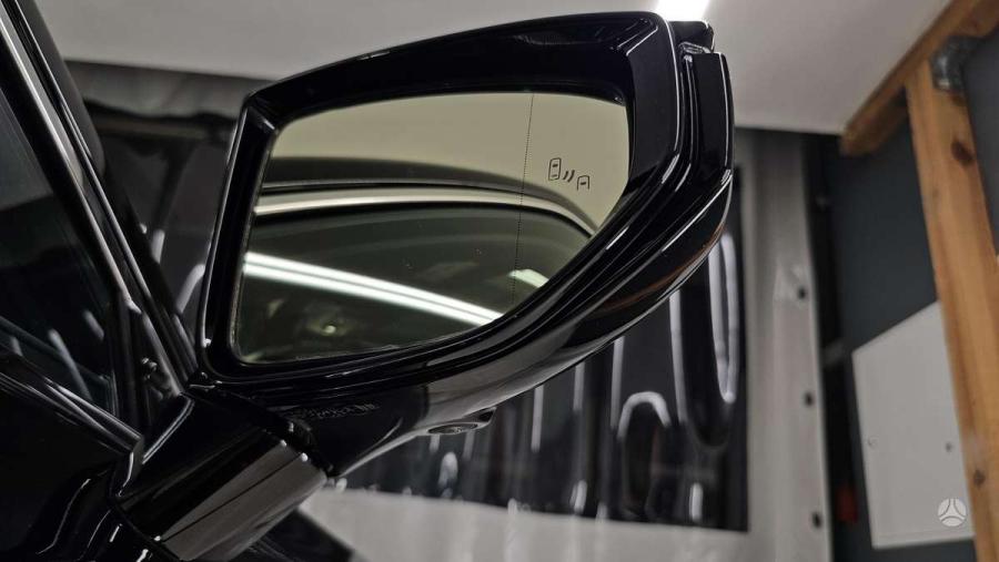 Black Lexus ES 300 H 2022 in Tallinn, with an engine capacity of 2.49 L and mileage of 42 thousand km for 41995 €, photo 19 on AUTOMOTO.COM.LV