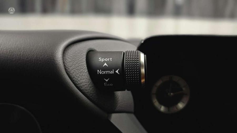 Black Lexus ES 300 H 2022 in Tallinn, with an engine capacity of 2.49 L and mileage of 42 thousand km for 41995 €, photo 27 on AUTOMOTO.COM.LV