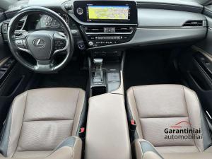 Melns Lexus ES 300 H 2022 Viļņa, ar dzinēja tilpumu 2.50 L un nobraukumu 169 tūkst. km par 27500 €, foto 8 vietnē AUTOMOTO.COM.LV
