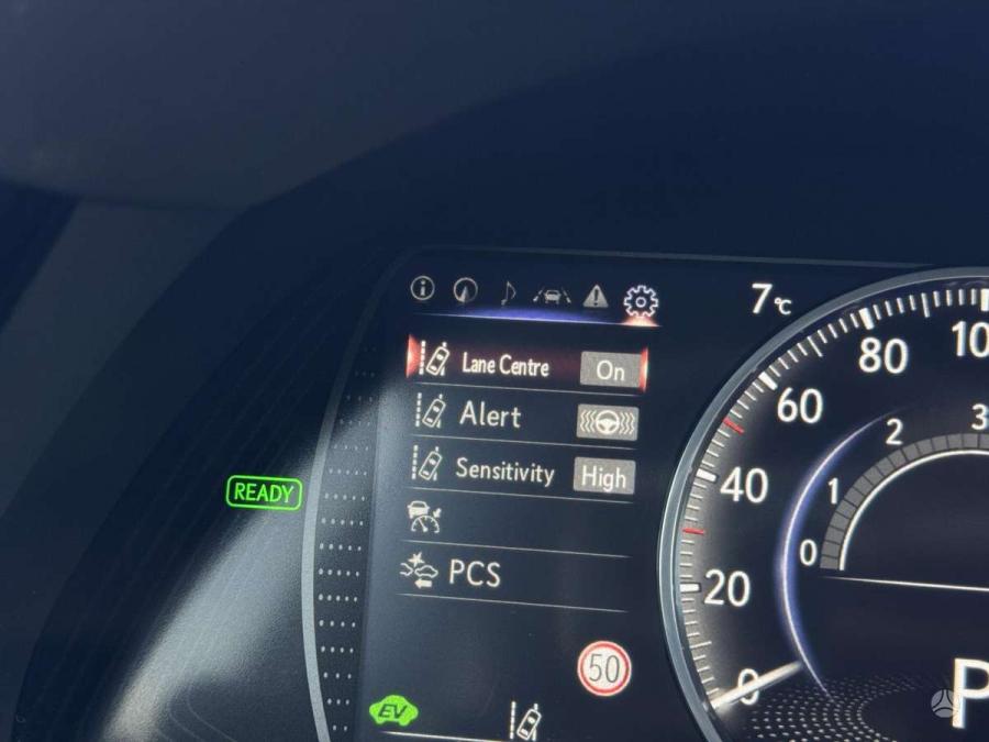 Melns Lexus ES 300 H 2022 Viļņa, ar dzinēja tilpumu 2.50 L un nobraukumu 169 tūkst. km par 27500 €, foto 15 vietnē AUTOMOTO.COM.LV