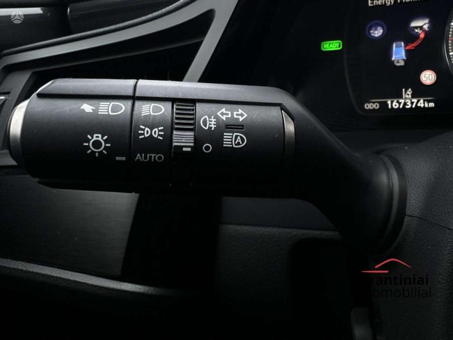 Melns Lexus ES 300 H 2022 Viļņa, ar dzinēja tilpumu 2.50 L un nobraukumu 169 tūkst. km par 27500 €, foto 18 vietnē AUTOMOTO.COM.LV