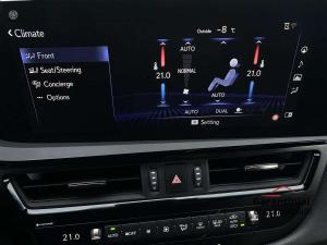 Melns Lexus ES 300 H 2022 Viļņa, ar dzinēja tilpumu 2.50 L un nobraukumu 169 tūkst. km par 27500 €, foto 26 vietnē AUTOMOTO.COM.LV