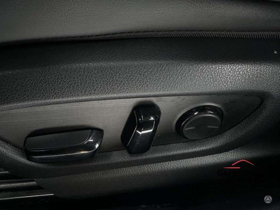Melns Lexus ES 300 H 2022 Viļņa, ar dzinēja tilpumu 2.50 L un nobraukumu 169 tūkst. km par 27500 €, foto 31 vietnē AUTOMOTO.COM.LV