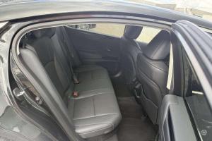 Black Lexus ES 300 H 2022 in Kaunas, with an engine capacity of 2.49 L and mileage of 106 thousand km for 21900 €, photo 13 on AUTOMOTO.COM.LV