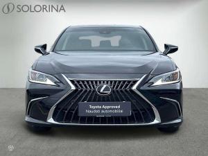 Черный Лексус ES 300 H 2023 в Клайпеда, объемом двигателя 2.49 л и пробегом 53 тыс. км за 39900 €, фото 6 на AUTOMOTO.COM.LV