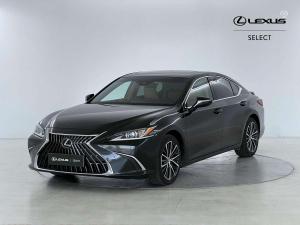 Black Lexus ES 300 H 2023 in Vilnius, with an engine capacity of 2.49 L and mileage of 124 thousand km for 34900 €, photo 1 on AUTOMOTO.COM.LV