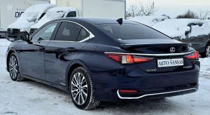 Blue Lexus ES 300 H 2019 in Taurage, with an engine capacity of 2.49 L and mileage of 171 thousand km for 21900 €, photo 7 on AUTOMOTO.COM.LV