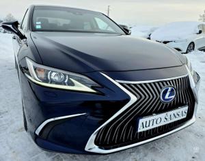 Blue Lexus ES 300 H 2019 in Taurage, with an engine capacity of 2.49 L and mileage of 171 thousand km for 21900 €, photo 11 on AUTOMOTO.COM.LV