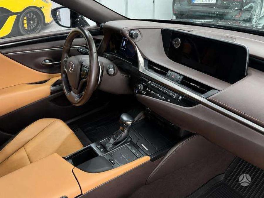 Синий Лексус ES 300 H 2019 в Каунас, объемом двигателя 2.49 л и пробегом 110 тыс. км за 31999 €, фото 15 на AUTOMOTO.COM.LV