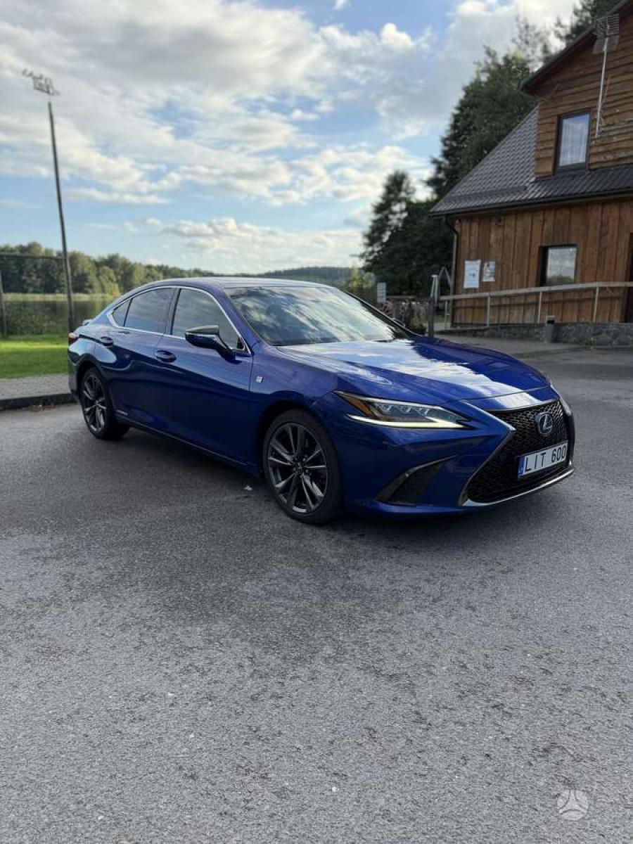 Zils Lexus ES 300 H 2019 Trakai, ar dzinēja tilpumu 2.49 L un nobraukumu 144 tūkst. km par 28500 €, foto 5 vietnē AUTOMOTO.COM.LV
