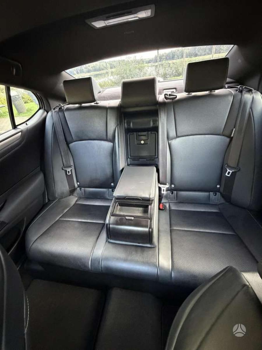 Zils Lexus ES 300 H 2019 Trakai, ar dzinēja tilpumu 2.49 L un nobraukumu 144 tūkst. km par 28500 €, foto 12 vietnē AUTOMOTO.COM.LV
