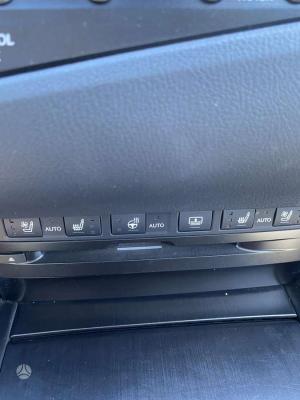 Brown Lexus ES 300 H 2019 in Klaipeda, with an engine capacity of 2.49 L and mileage of 121 thousand km for 24750 €, photo 14 on AUTOMOTO.COM.LV
