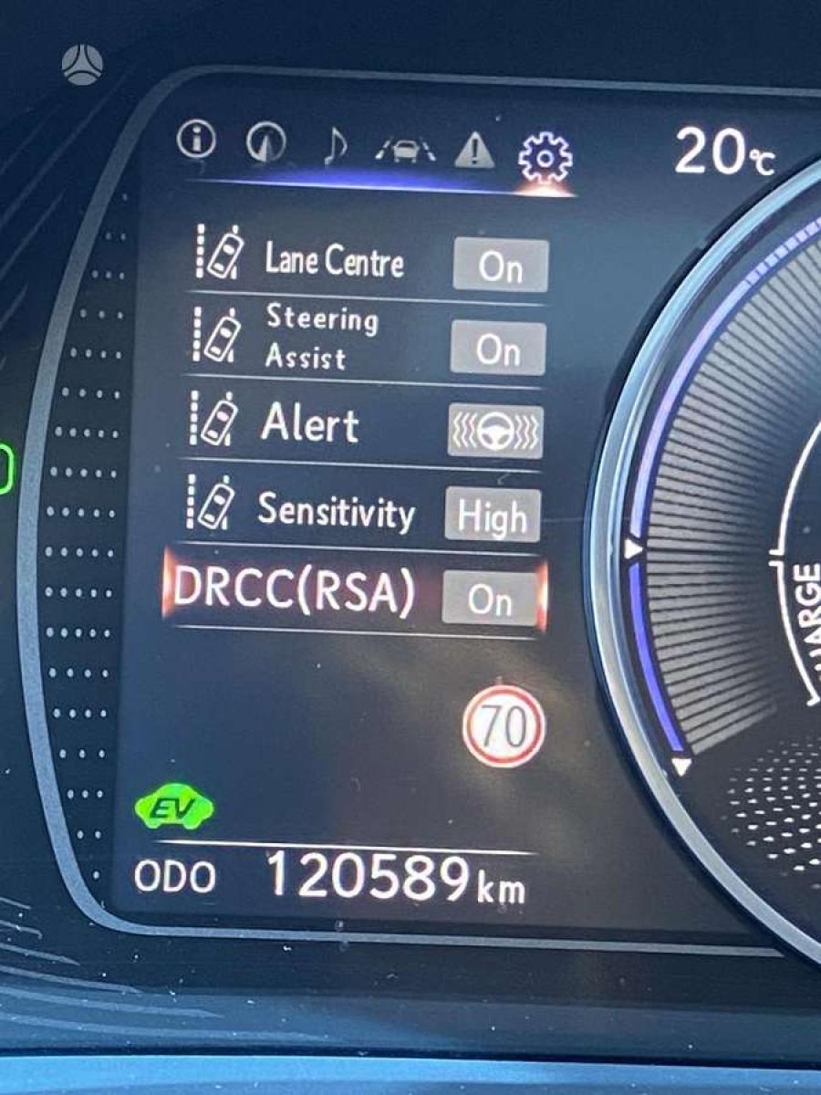 Brown Lexus ES 300 H 2019 in Klaipeda, with an engine capacity of 2.49 L and mileage of 121 thousand km for 24750 €, photo 20 on AUTOMOTO.COM.LV