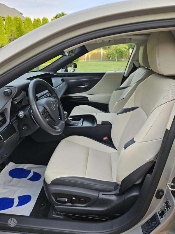 Brūns Lexus ES 300 H 2024 Viļņa, ar dzinēja tilpumu 2.49 L un nobraukumu 34 tūkst. km par 42000 €, foto 3 vietnē AUTOMOTO.COM.LV