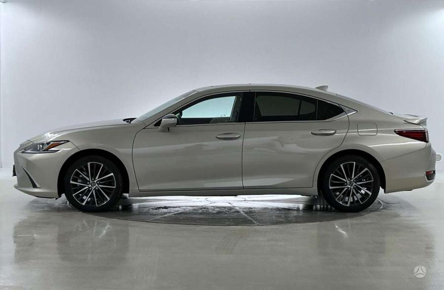 Brūns Lexus ES 300 H 2025 Viļņa, ar dzinēja tilpumu 2.49 L un nobraukumu 15 tūkst. km par 45900 €, foto 3 vietnē AUTOMOTO.COM.LV