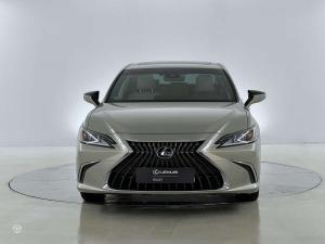Brūns Lexus ES 300 H 2025 Viļņa, ar dzinēja tilpumu 2.49 L un nobraukumu 15 tūkst. km par 45900 €, foto 5 vietnē AUTOMOTO.COM.LV