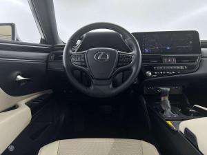 Brūns Lexus ES 300 H 2025 Viļņa, ar dzinēja tilpumu 2.49 L un nobraukumu 15 tūkst. km par 45900 €, foto 9 vietnē AUTOMOTO.COM.LV
