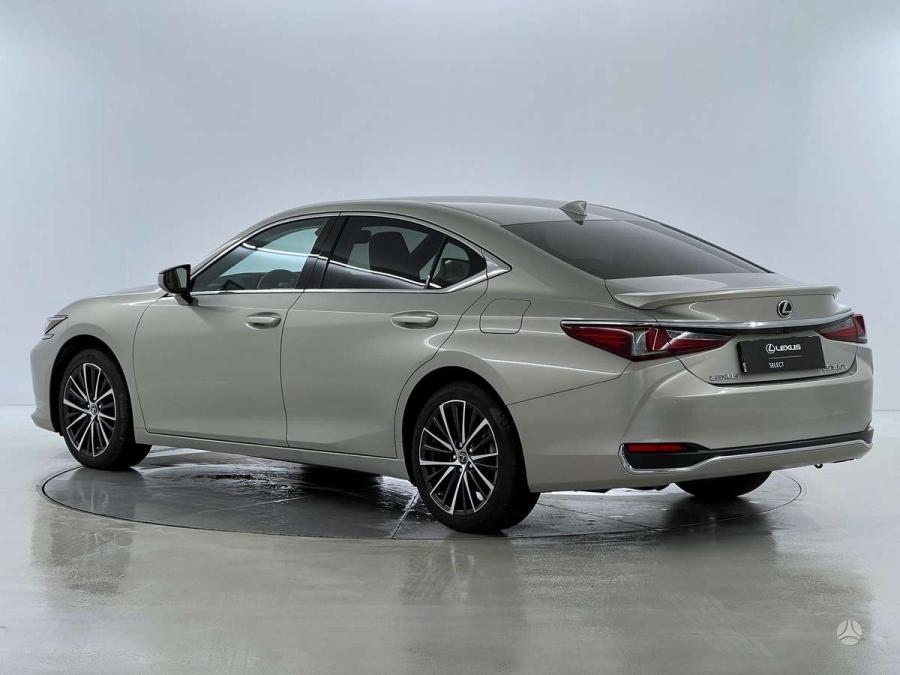 Brūns Lexus ES 300 H 2025 Viļņa, ar dzinēja tilpumu 2.49 L un nobraukumu 15 tūkst. km par 45900 €, foto 16 vietnē AUTOMOTO.COM.LV