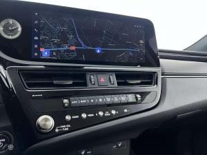 Brūns Lexus ES 300 H 2025 Viļņa, ar dzinēja tilpumu 2.49 L un nobraukumu 15 tūkst. km par 45900 €, foto 19 vietnē AUTOMOTO.COM.LV