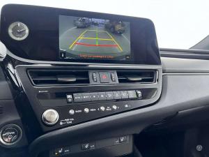 Brūns Lexus ES 300 H 2025 Viļņa, ar dzinēja tilpumu 2.49 L un nobraukumu 15 tūkst. km par 45900 €, foto 21 vietnē AUTOMOTO.COM.LV