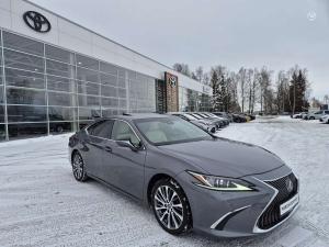 Pelēks Lexus ES 300 H 2020 Panevēža, ar dzinēja tilpumu 2.49 L un nobraukumu 247 tūkst. km par 20900 €, foto  vietnē AUTOMOTO.COM.LV
