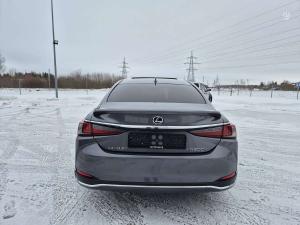 Pelēks Lexus ES 300 H 2020 Panevēža, ar dzinēja tilpumu 2.49 L un nobraukumu 247 tūkst. km par 20900 €, foto 6 vietnē AUTOMOTO.COM.LV