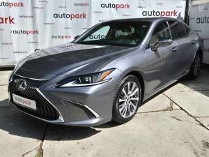Pelēks Lexus ES 300 H 2021 Viļņa, ar dzinēja tilpumu 2.49 L un nobraukumu 99 tūkst. km par 34900 €, foto  vietnē AUTOMOTO.COM.LV