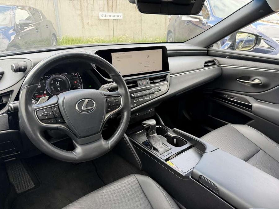 Pelēks Lexus ES 300 H 2023 Viļņa, ar dzinēja tilpumu 2.49 L un nobraukumu 93 tūkst. km par 34600 €, foto 20 vietnē AUTOMOTO.COM.LV
