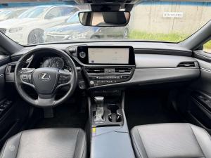 Pelēks Lexus ES 300 H 2023 Viļņa, ar dzinēja tilpumu 2.49 L un nobraukumu 93 tūkst. km par 34600 €, foto 21 vietnē AUTOMOTO.COM.LV