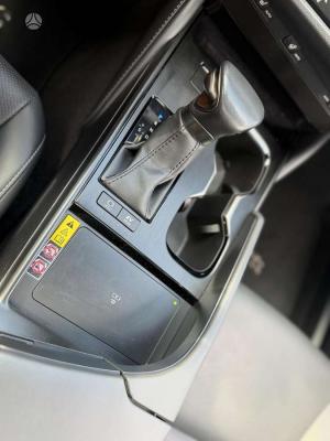Pelēks Lexus ES 300 H 2023 Viļņa, ar dzinēja tilpumu 2.49 L un nobraukumu 93 tūkst. km par 34600 €, foto 29 vietnē AUTOMOTO.COM.LV