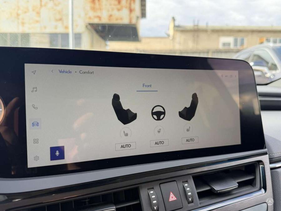 Pelēks Lexus ES 300 H 2023 Viļņa, ar dzinēja tilpumu 2.49 L un nobraukumu 93 tūkst. km par 34600 €, foto 33 vietnē AUTOMOTO.COM.LV