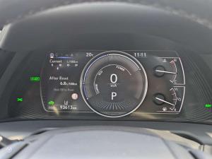 Grey Lexus ES 300 H 2023 in Vilnius, with an engine capacity of 2.49 L and mileage of 94 thousand km for 33900 €, photo 16 on AUTOMOTO.COM.LV