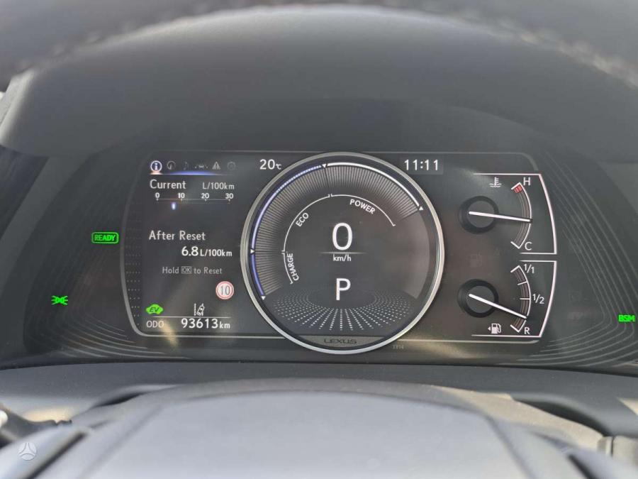 Grey Lexus ES 300 H 2023 in Vilnius, with an engine capacity of 2.49 L and mileage of 94 thousand km for 33900 €, photo 16 on AUTOMOTO.COM.LV