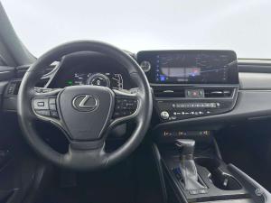 Pelēks Lexus ES 300 H 2024 Viļņa, ar dzinēja tilpumu 2.49 L un nobraukumu 60 tūkst. km par 41900 €, foto 9 vietnē AUTOMOTO.COM.LV