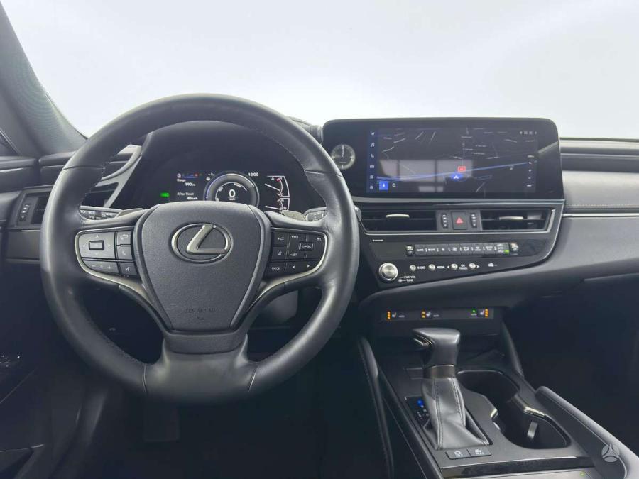 Pelēks Lexus ES 300 H 2024 Viļņa, ar dzinēja tilpumu 2.49 L un nobraukumu 60 tūkst. km par 41900 €, foto 9 vietnē AUTOMOTO.COM.LV