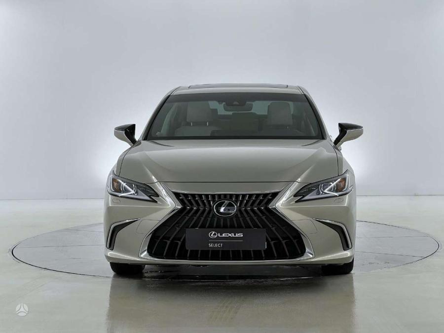 Pelēks Lexus ES 300 H 2024 Viļņa, ar dzinēja tilpumu 2.49 L un nobraukumu 34 tūkst. km par 39900 €, foto 5 vietnē AUTOMOTO.COM.LV