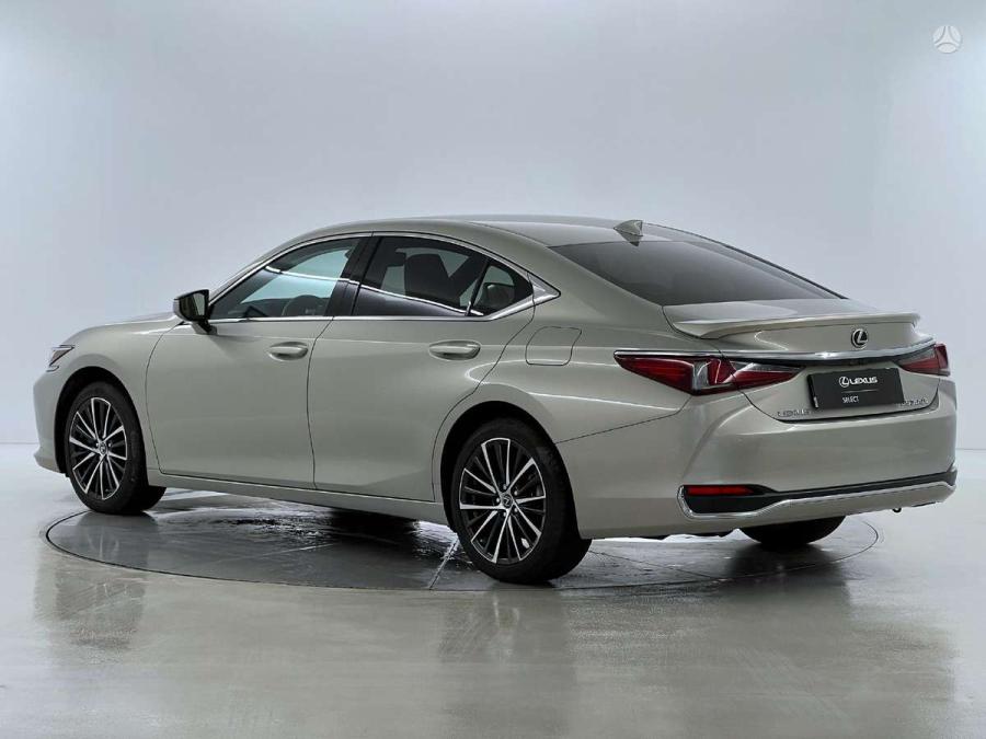 Pelēks Lexus ES 300 H 2024 Viļņa, ar dzinēja tilpumu 2.49 L un nobraukumu 34 tūkst. km par 39900 €, foto 18 vietnē AUTOMOTO.COM.LV