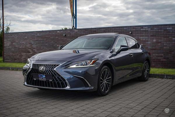 Grey Lexus ES 300 H 2024 in Marijampole, with an engine capacity of 2.49 L and mileage of 190 thousand km for 29950 €, photo 5 on AUTOMOTO.COM.LV