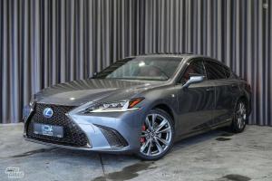 Lexus ES 300 H 2019 Marijampole, ar dzinēja tilpumu 2.50 L un nobraukumu 264 tūkst. km par 21450 €, foto 5 vietnē AUTOMOTO.COM.LV