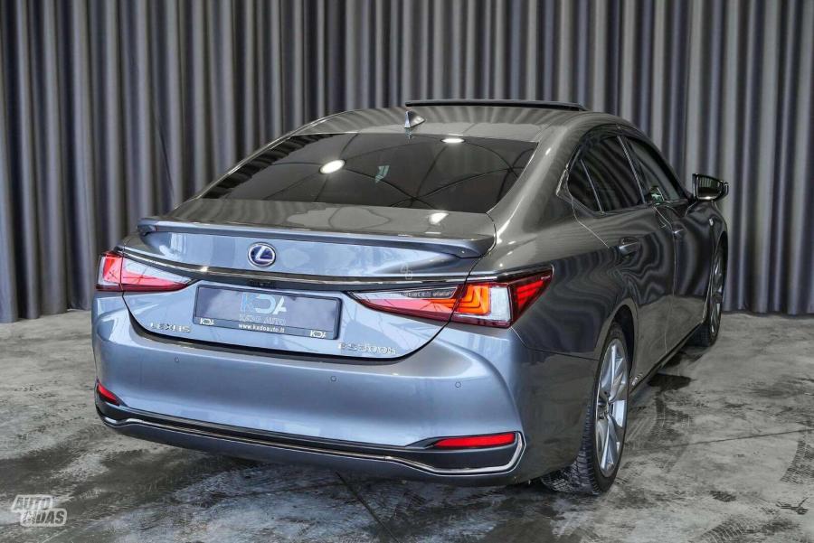 Lexus ES 300 H 2019 Marijampole, ar dzinēja tilpumu 2.50 L un nobraukumu 264 tūkst. km par 21450 €, foto 12 vietnē AUTOMOTO.COM.LV