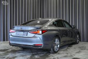 Lexus ES 300 H 2019 Marijampole, ar dzinēja tilpumu 2.50 L un nobraukumu 264 tūkst. km par 21450 €, foto 13 vietnē AUTOMOTO.COM.LV